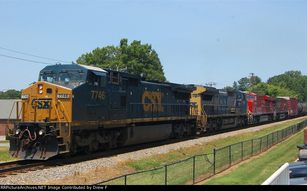 CSXT F768